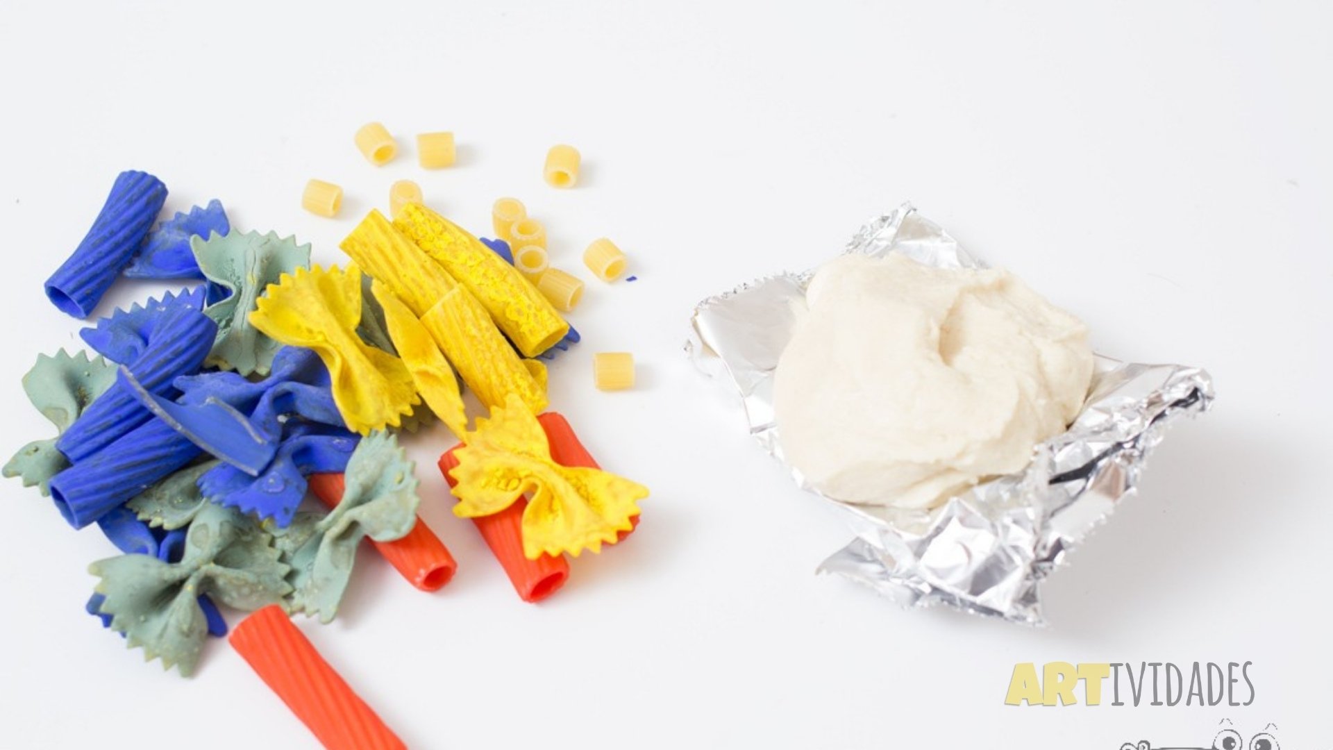 Juegos de construcción 3D con pastas | ARTividades